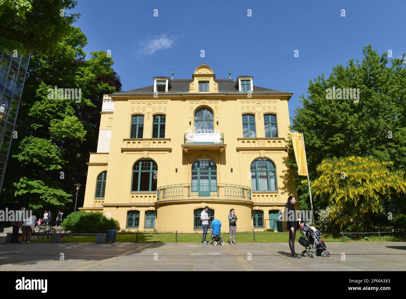Schwartzsche Villa, Grunewaldstrasse, Steglitz, Berlin, Germany Stock ...