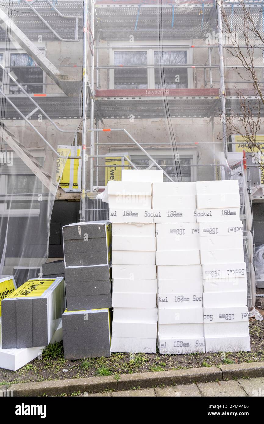 Energetic refurbishment of residential buildings, older apartment ...