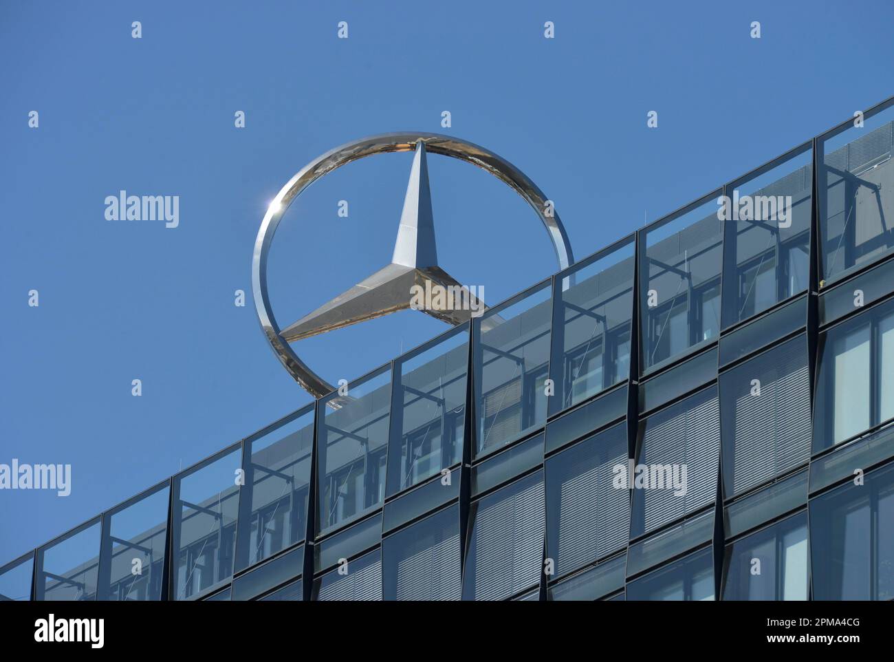 Mercedes Benz Sales Germany, Muehlenstrasse, Friedrichshain, Berlin ...