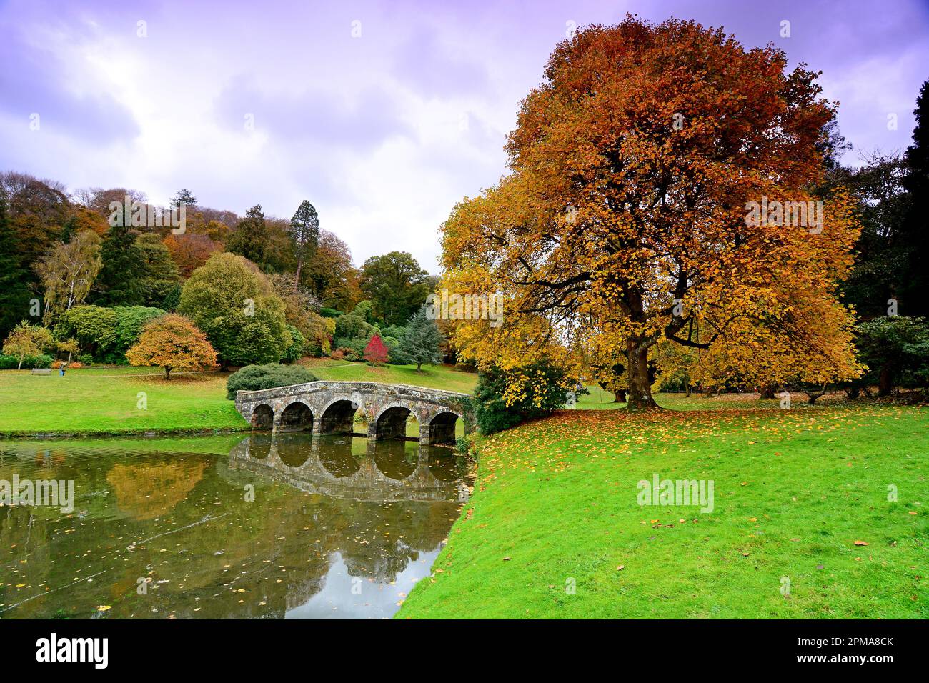 Bridge house trust hi-res stock photography and images - Alamy