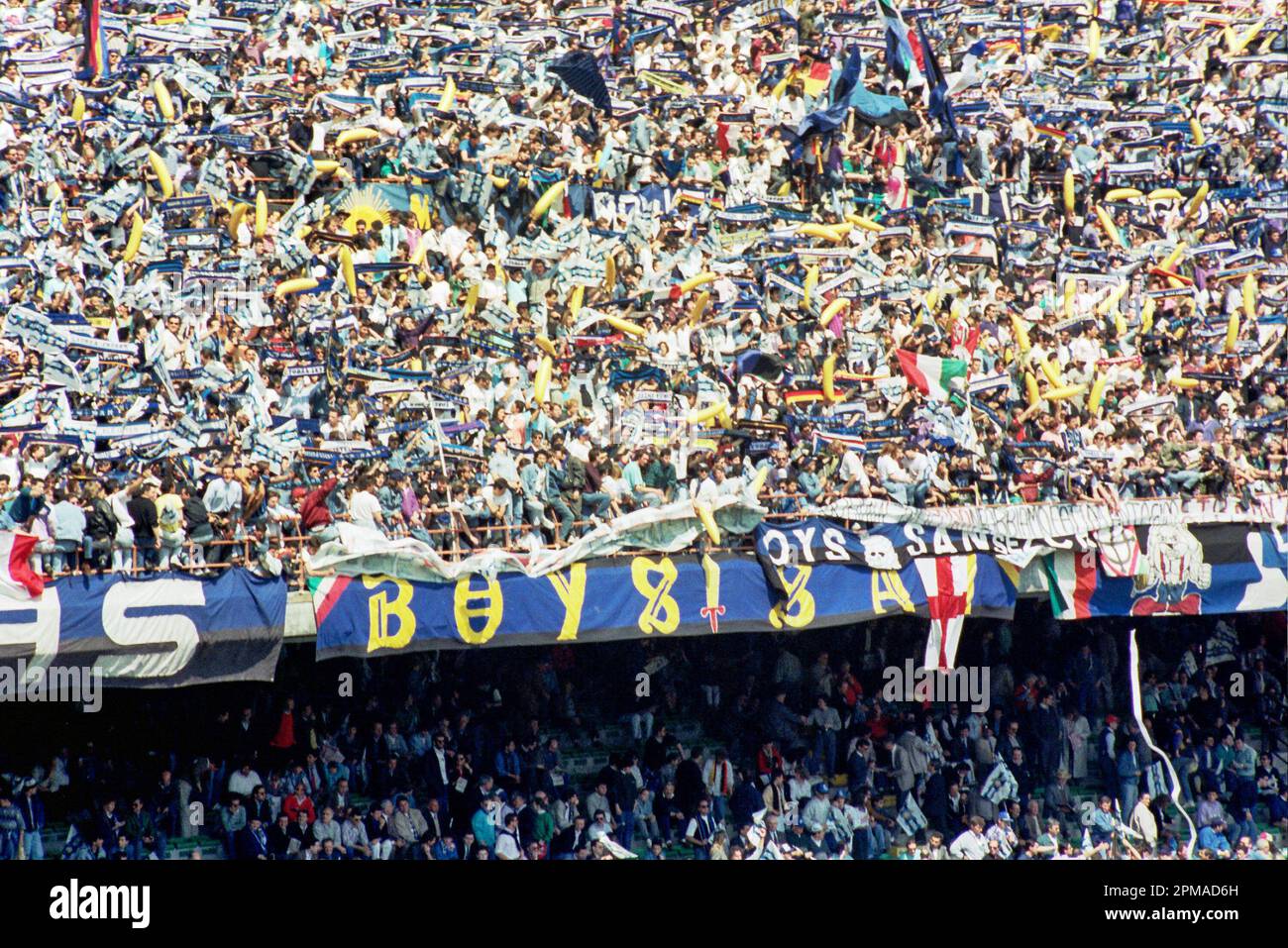 Inter milan 1988 hi-res stock photography and images - Alamy