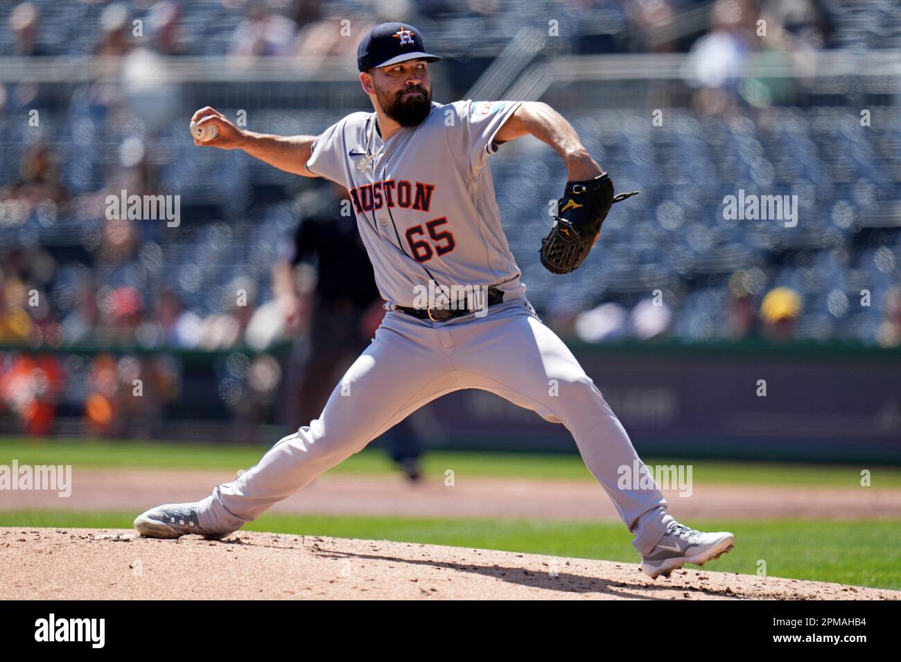 Houston Astros starting pitcher Jose Urquidy delivers during the first ...