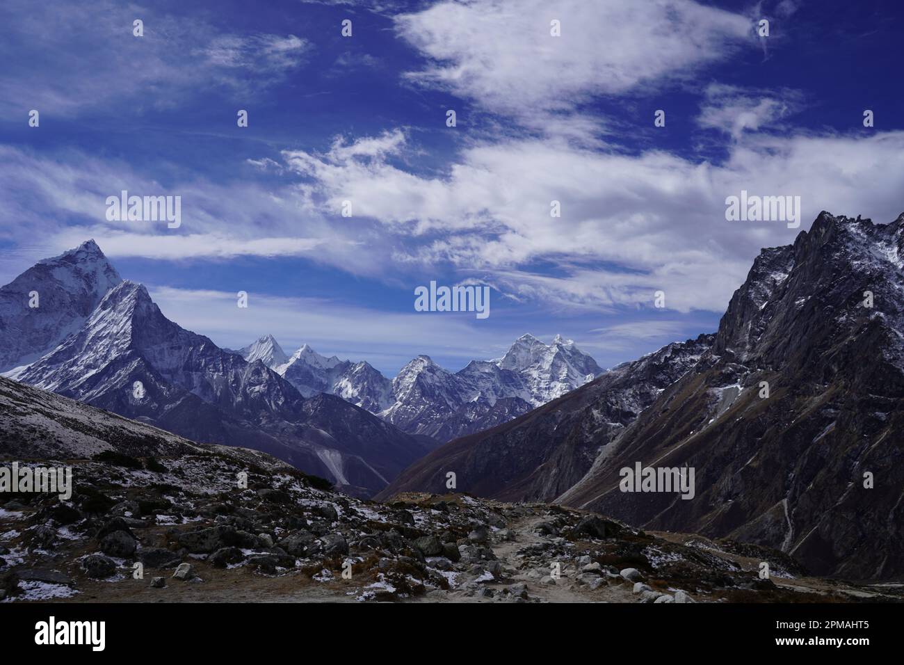 Everest climbers memorial hi-res stock photography and images - Alamy