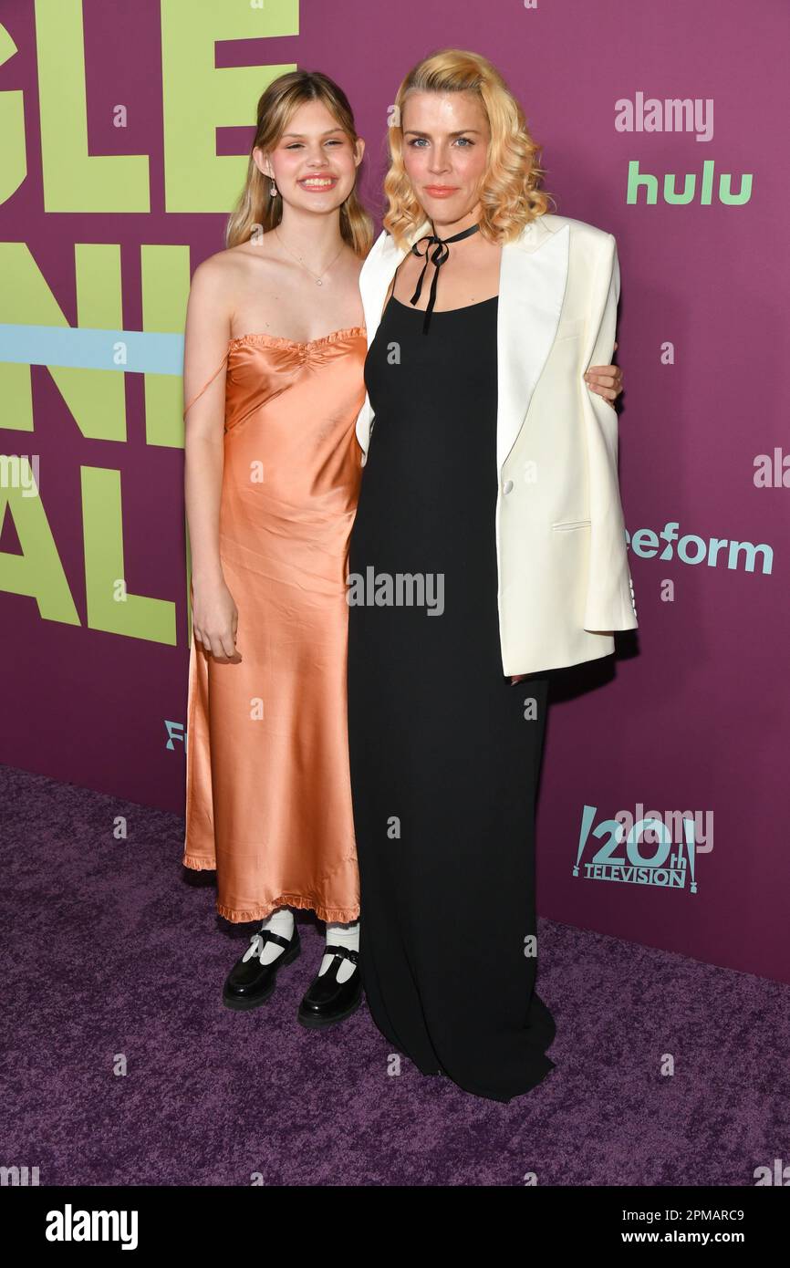 Busy philipps birdie hi-res stock photography and images - Alamy