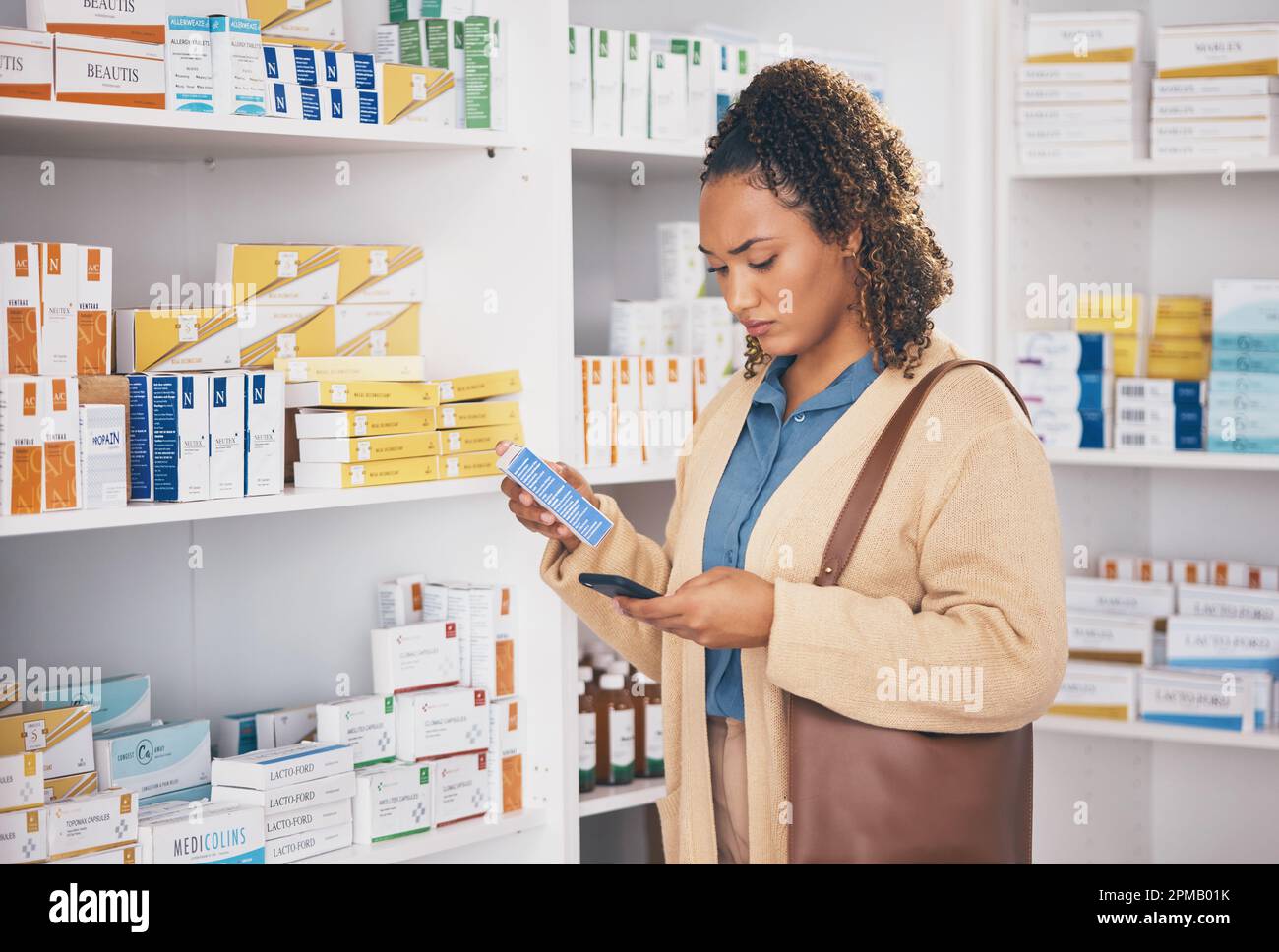 Person doing drugs hi-res stock photography and images - Alamy