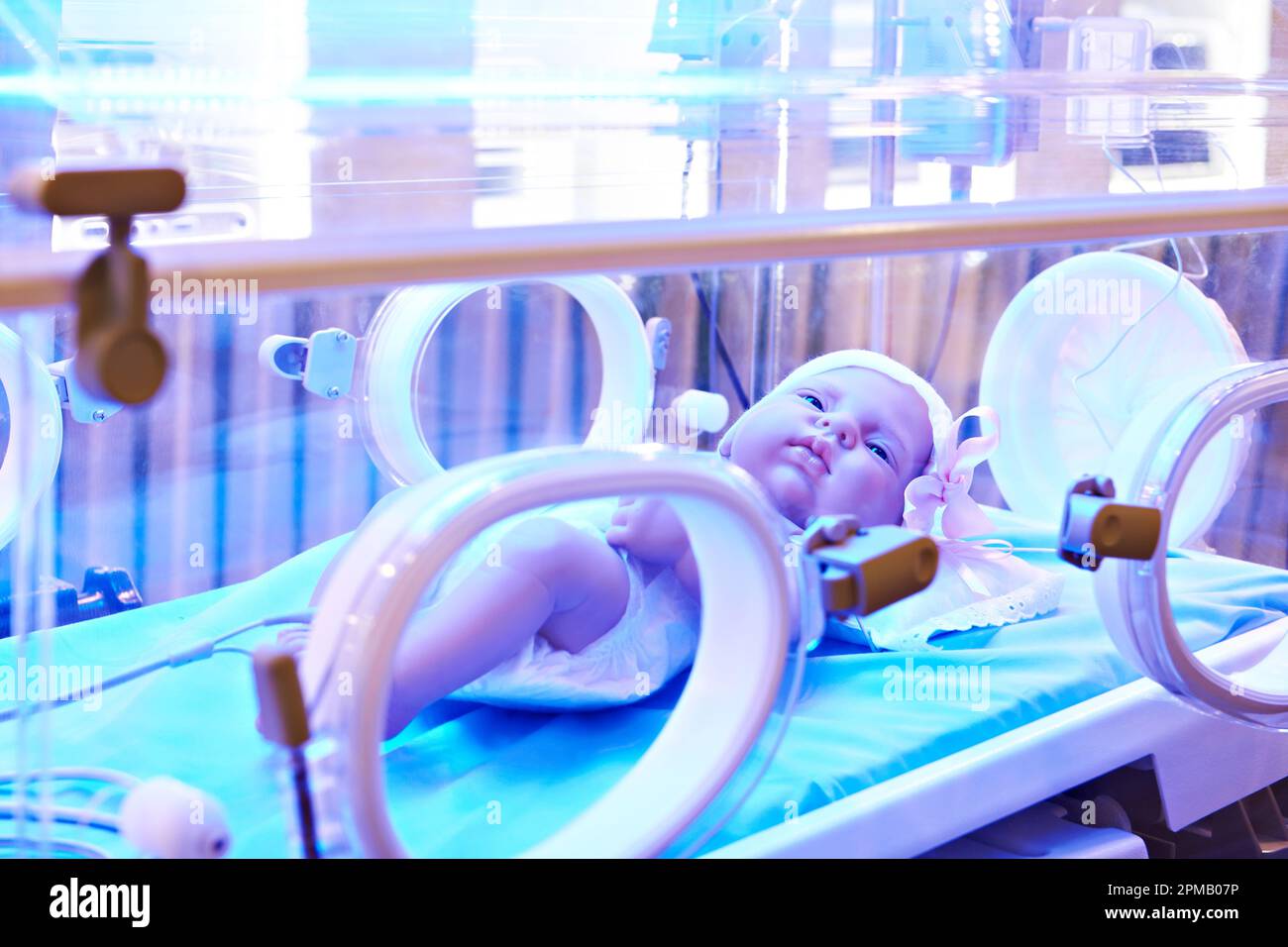Baby mannequin in an incubator Stock Photo - Alamy