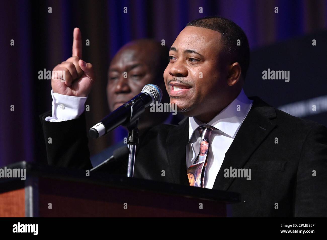 New York, USA. 12th Apr, 2023. Andre Locke Sr., father of Amir Locke ...