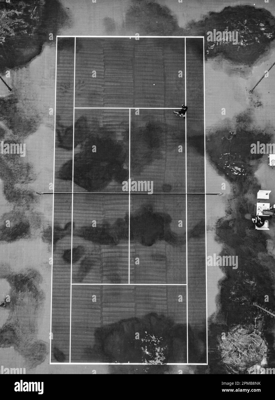 top view of the tennis court black and white Stock Photo - Alamy