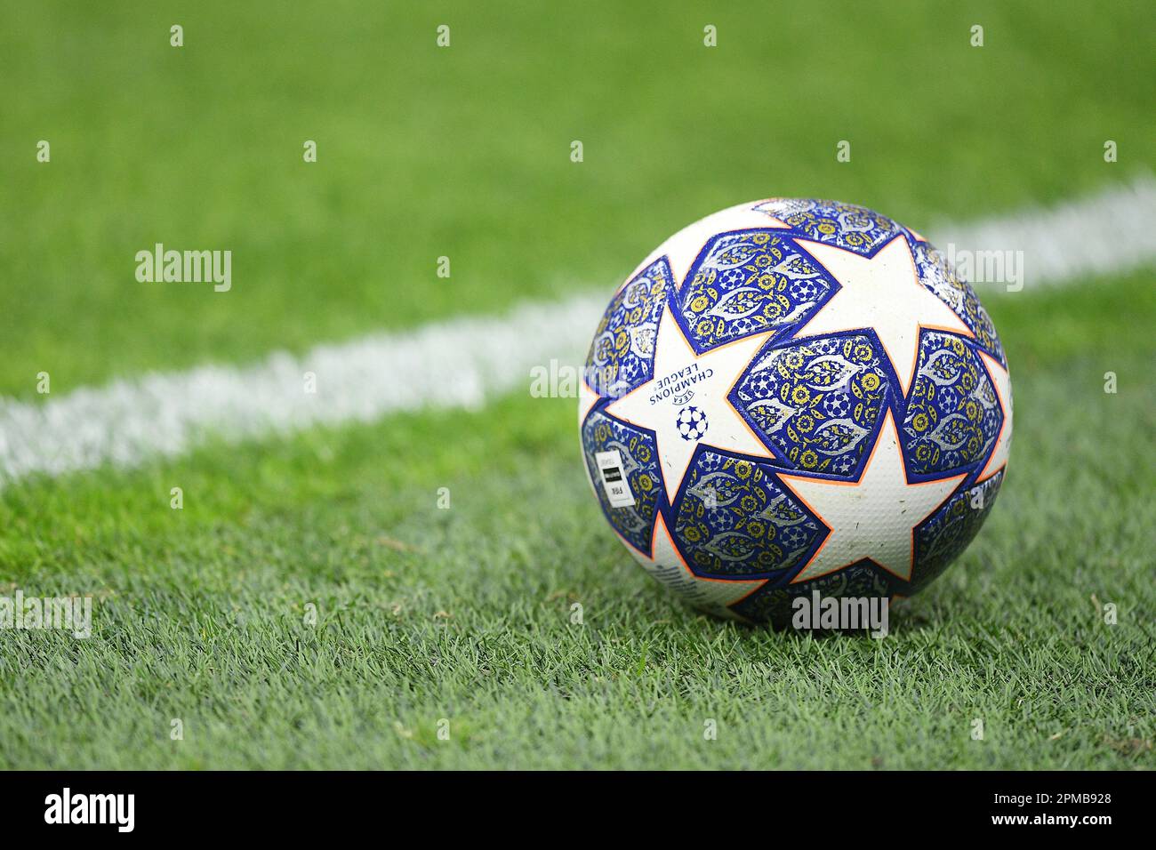 Champions league final ball 2022 2023 hi-res stock photography and ...