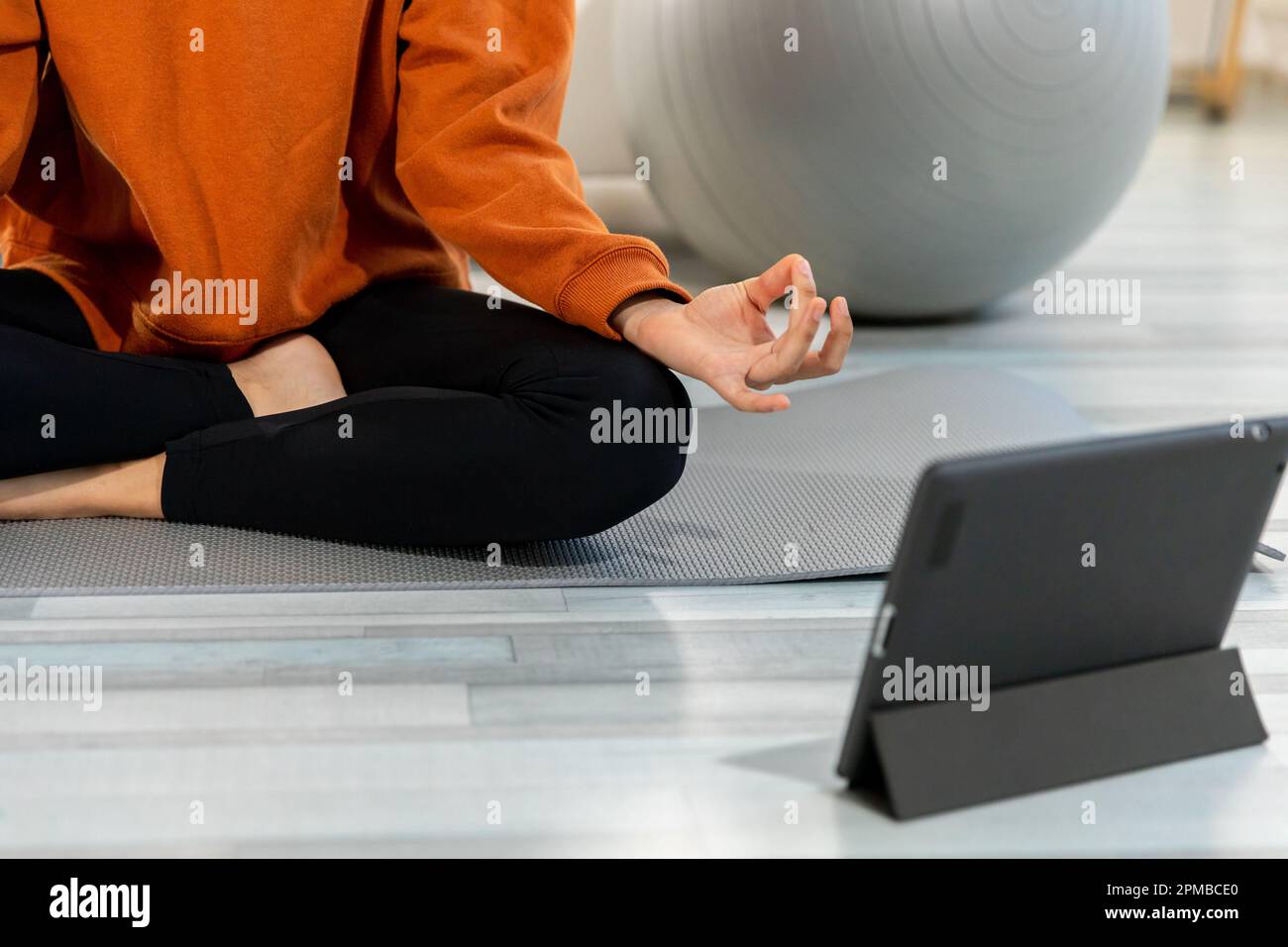 Chin mudra gesture hi-res stock photography and images - Alamy