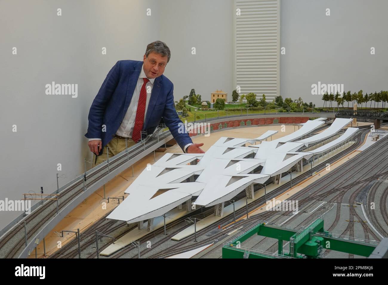 Architekturmodell Wien Hauptbahnhof auf der Modellbahnanlage von ...
