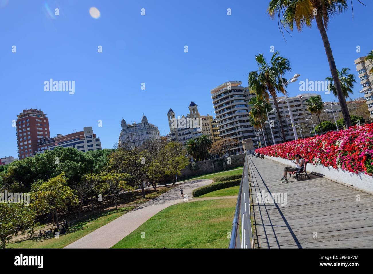 Valencia, Turia-Park, Pont de les Flors, Blumenbrücke // Valencia ...