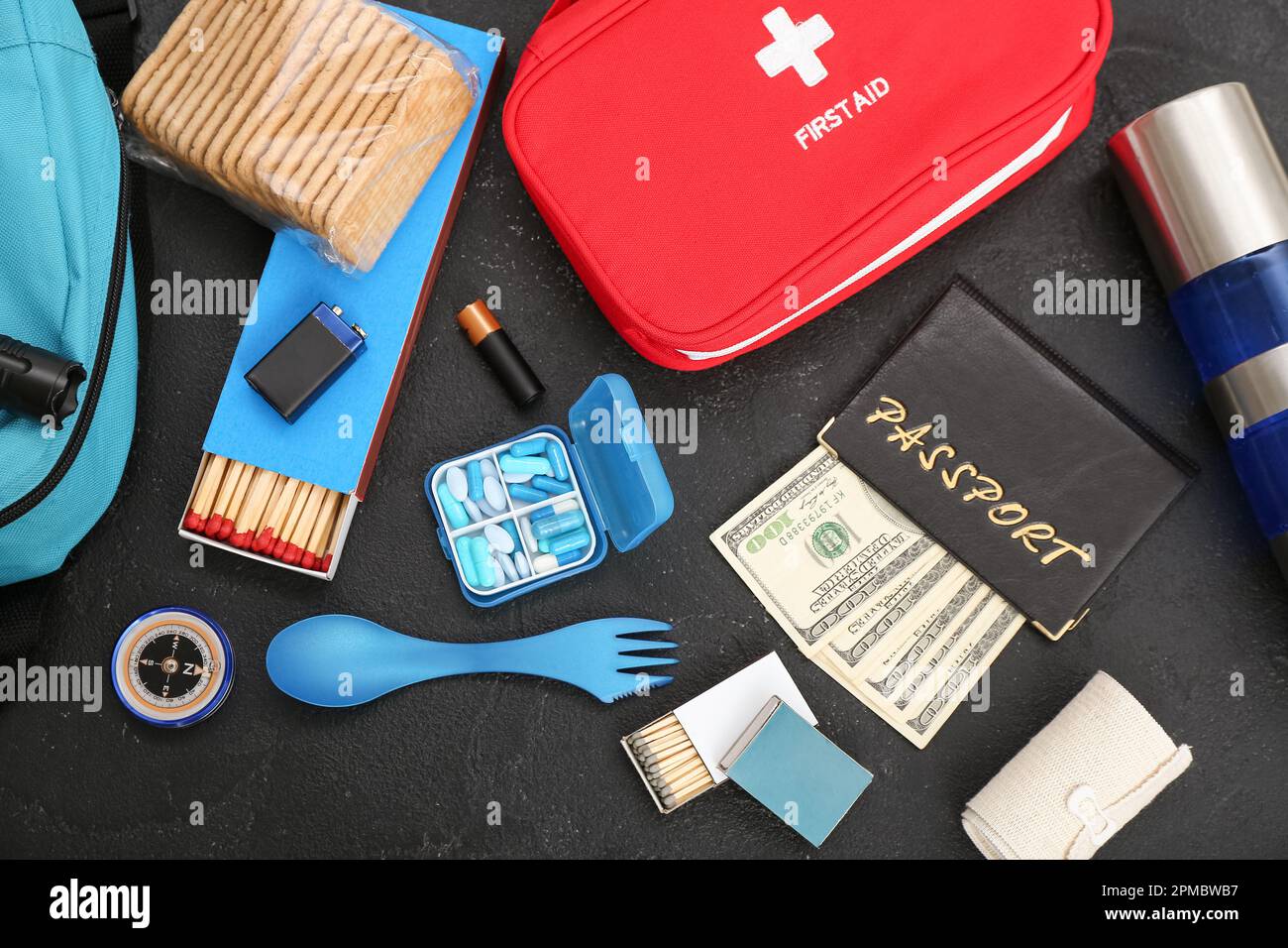 Pack emergency survival kit hi-res stock photography and images - Alamy