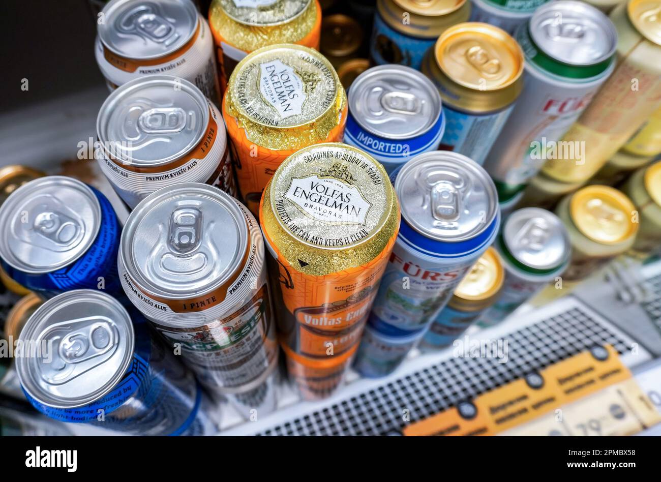 Different cans of beer hi-res stock photography and images - Alamy