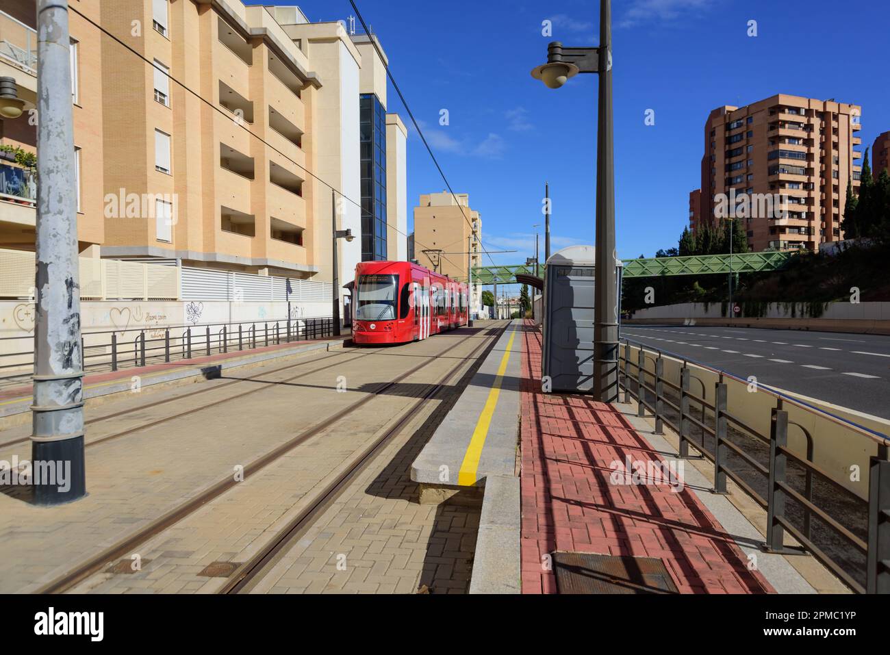 Spanien, Valencia, Straßenbahn, Linie 4, Haltestelle Lloma Llarga ...