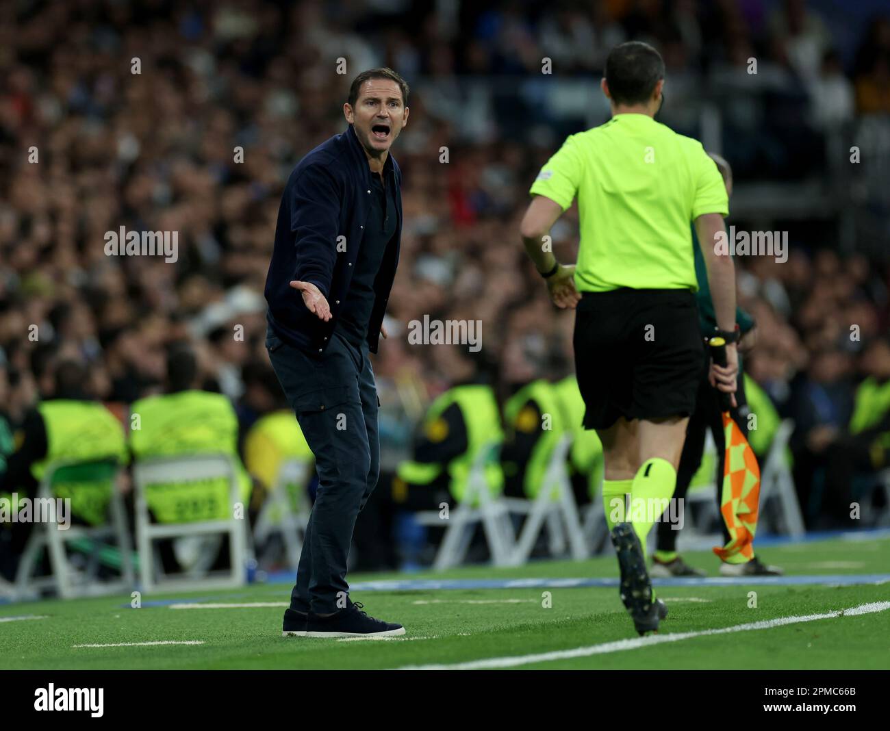 Chelsea caretaker manager Frank Lampard on the touchline during the ...