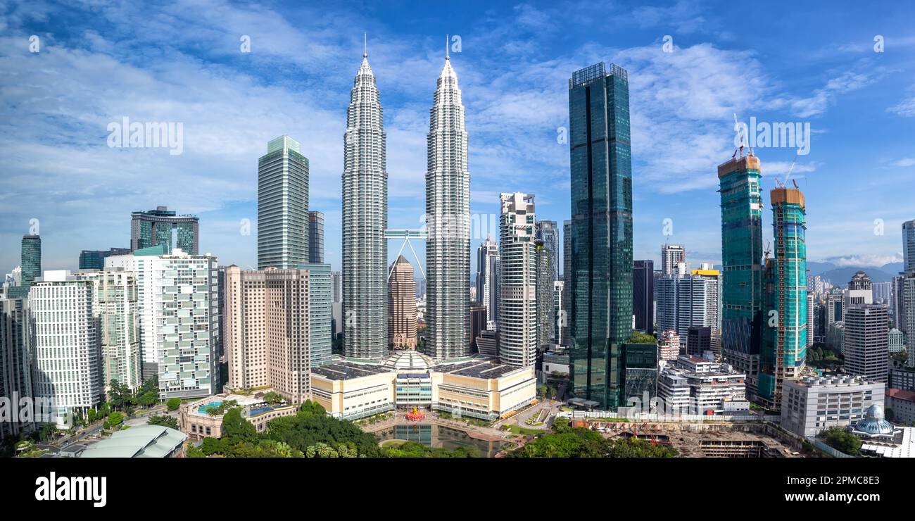 Petronas Twin Towers skyscrapers KLCC skyline landmark panorama in ...