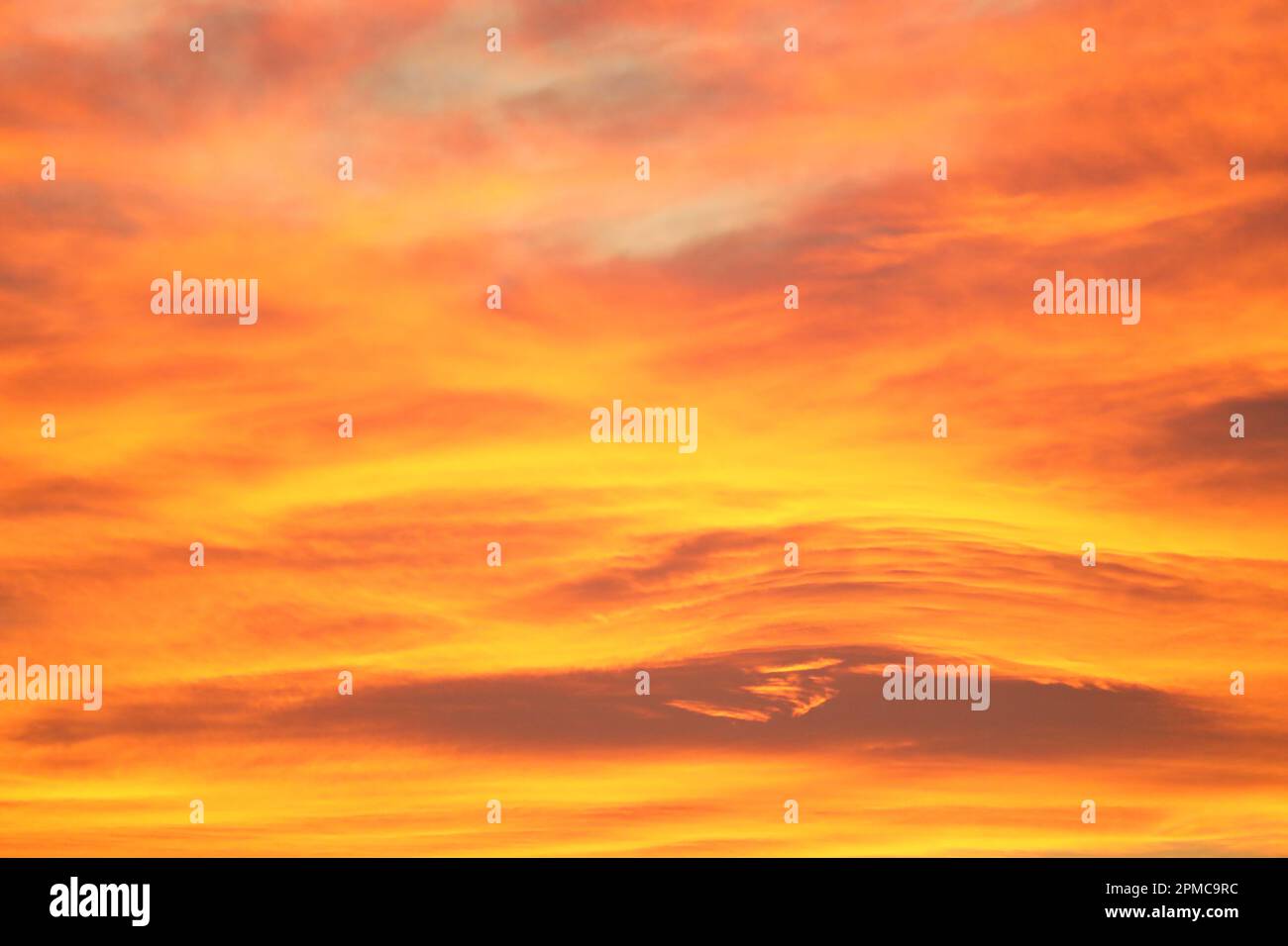 Blurry background of red sunset sky. Dramatic sky with colorful cloud ...