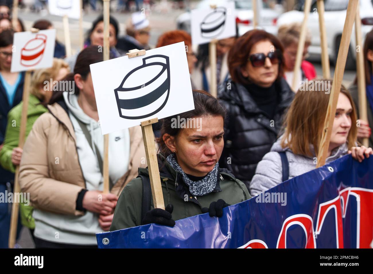 Krakow, Poland. 12th Apr, 2023. Polish nurses and midwives of hospitals ...