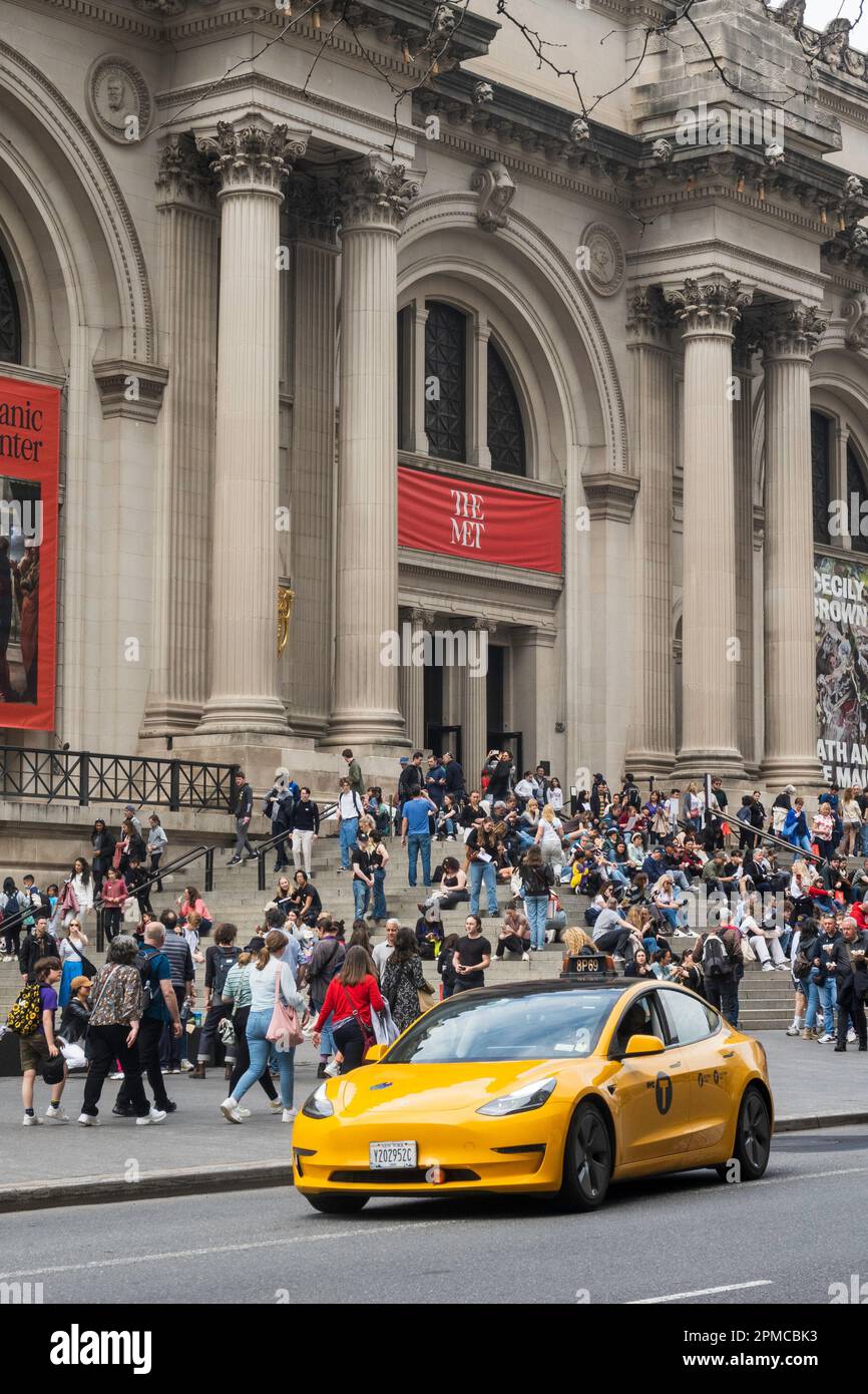 Large attendance crowds gather on the front steps of the Metropolitan ...