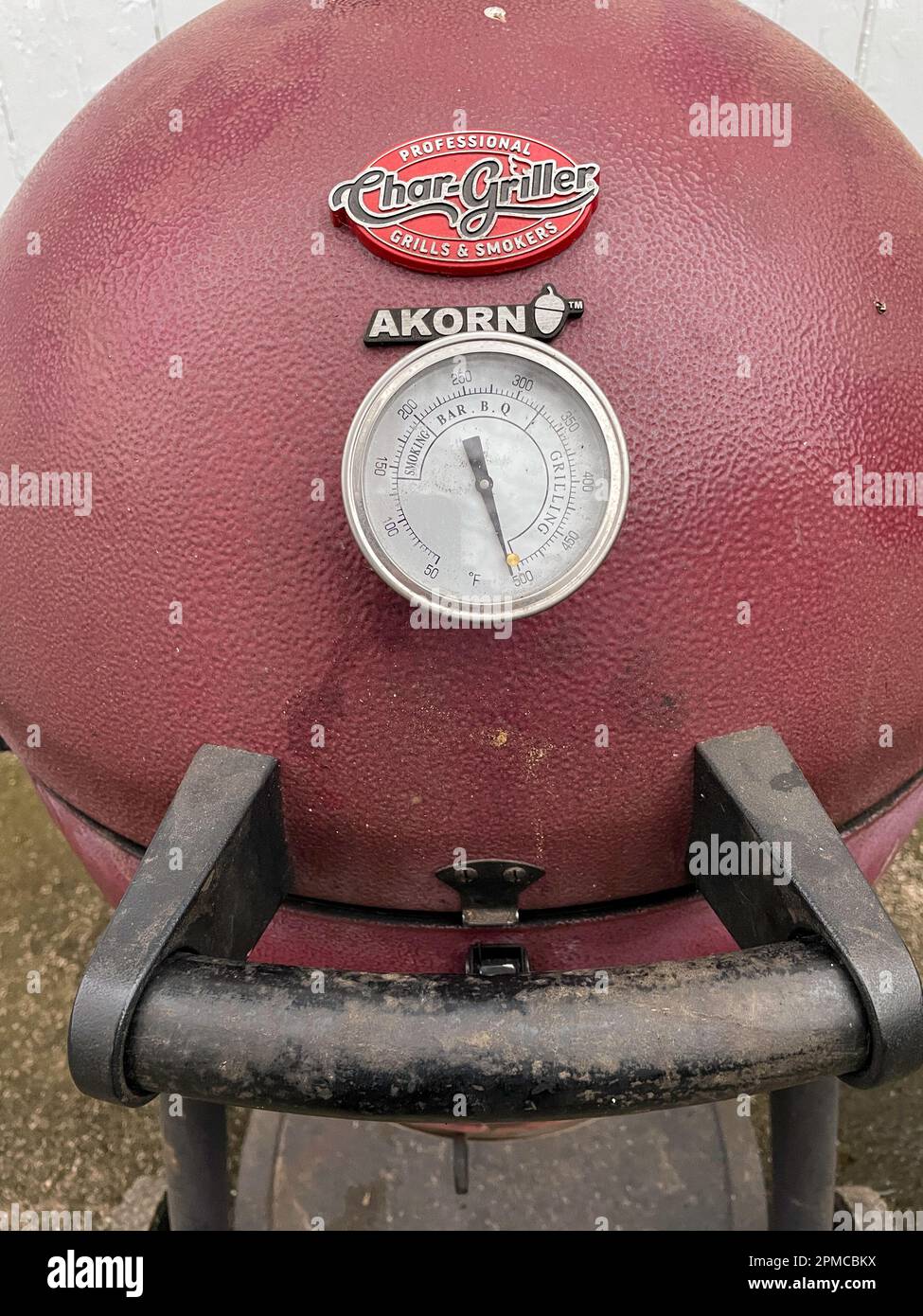 Smoker gauge hi-res stock photography and images - Alamy