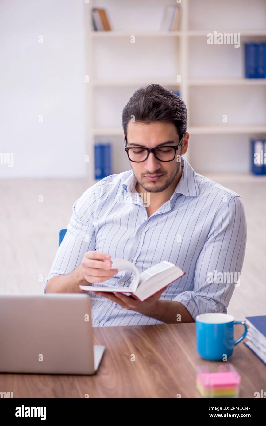 Intern rules hi-res stock photography and images - Alamy