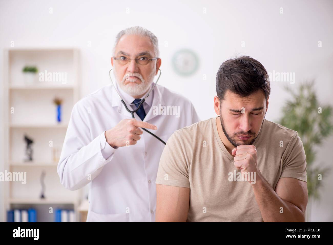 Examination patient listening lungs phonendoscope hi-res stock ...