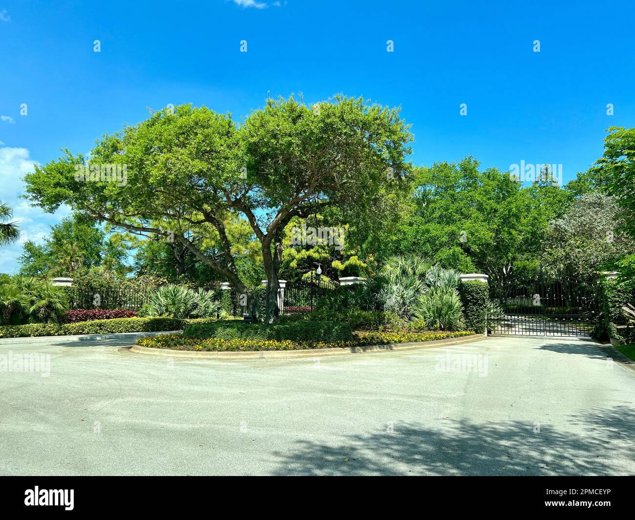 Jupiter, FL USA - March 12, 2023: The Entrance to Trump National Golf ...