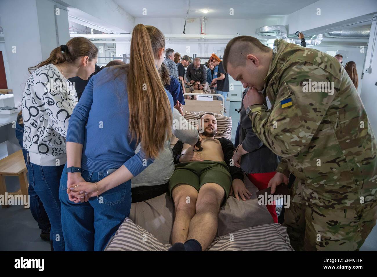 Military doctors attend the practical part of the course on express ...