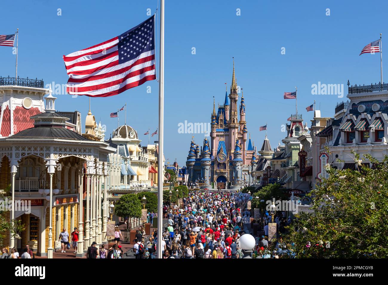 Disney main street usa hi-res stock photography and images - Alamy