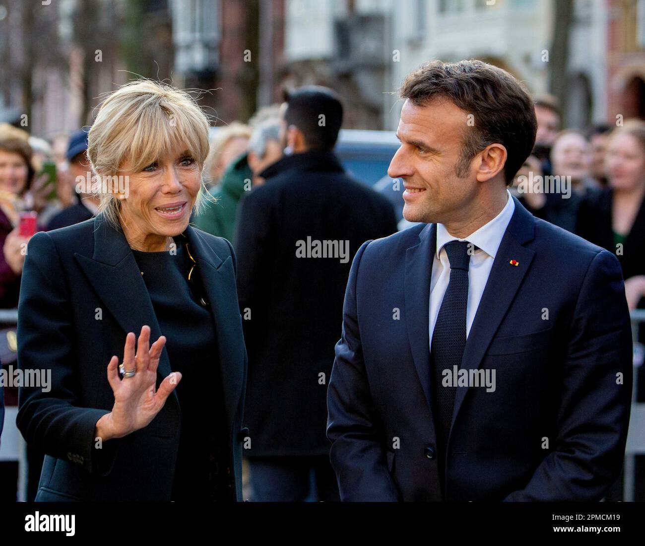 Amsterdam, Niederlande. 12th Apr, 2023. President Emmanuel Macron and Mrs. Bridget Macron arrive ...