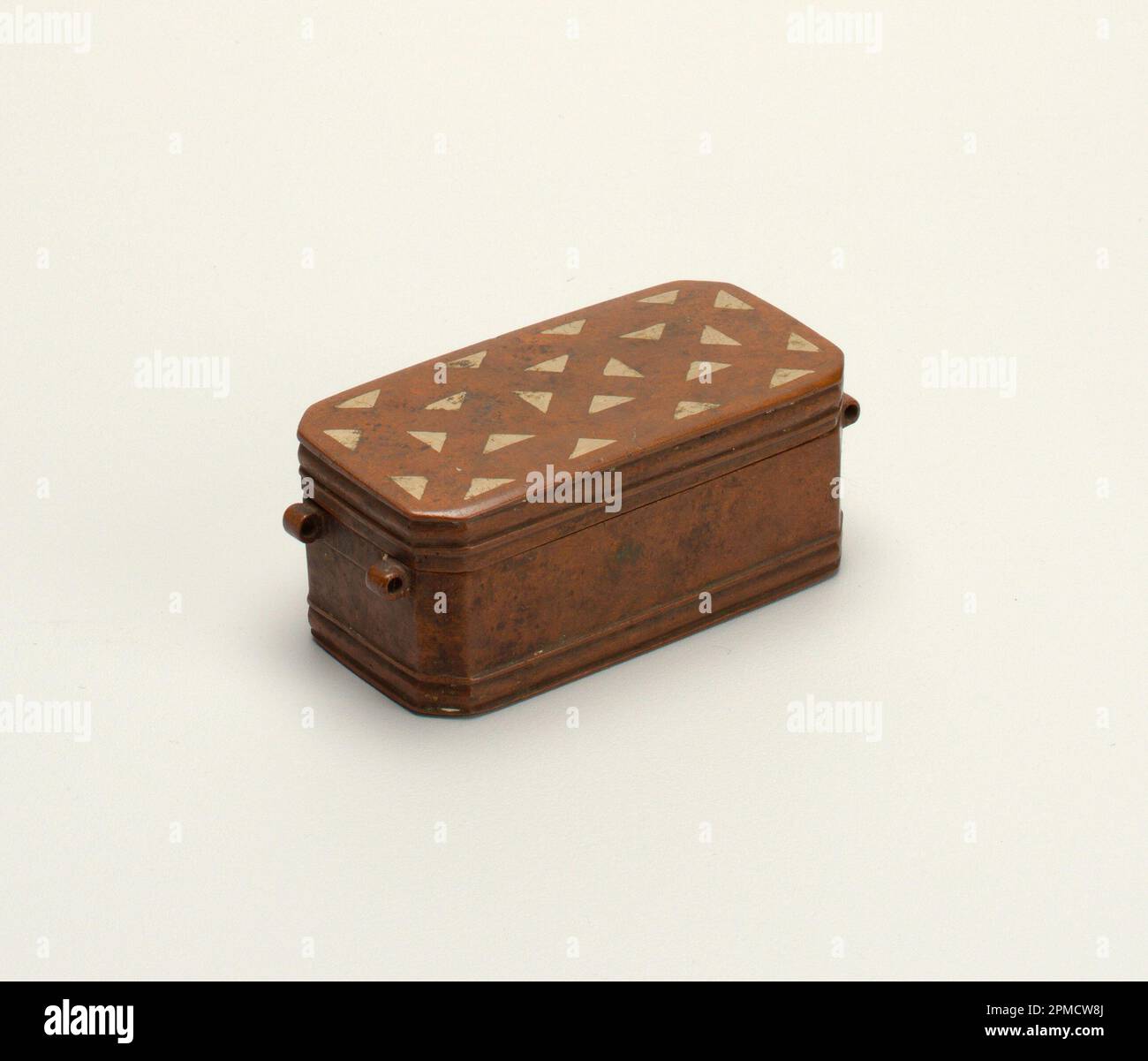 Inlaid copper hi-res stock photography and images - Alamy