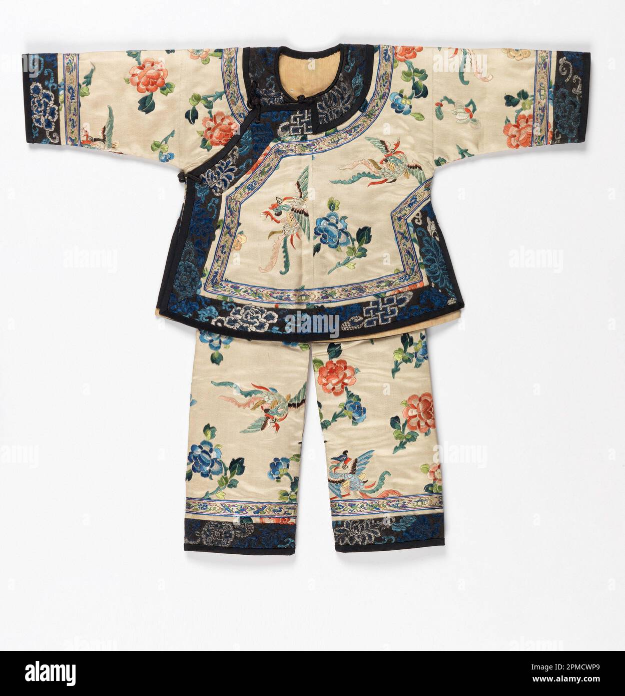 Coat (China); silk Stock Photo - Alamy