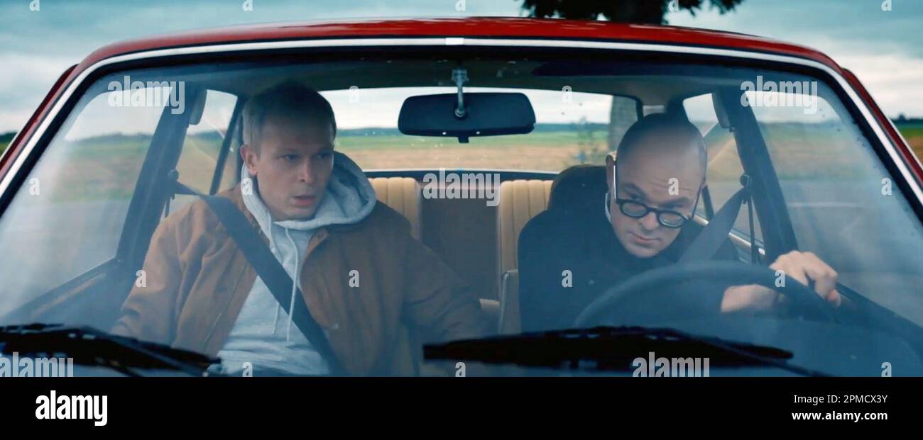 JOHNNY, from left: Piotr Trojan, Dawid Ogrodnik, 2022. © Netflix ...