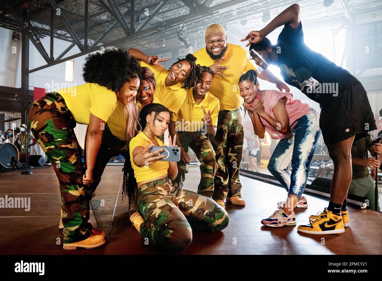 PRAISE THIS, from left: Anjelika Washington, Jekayln Carr, Chloe Bailey ...