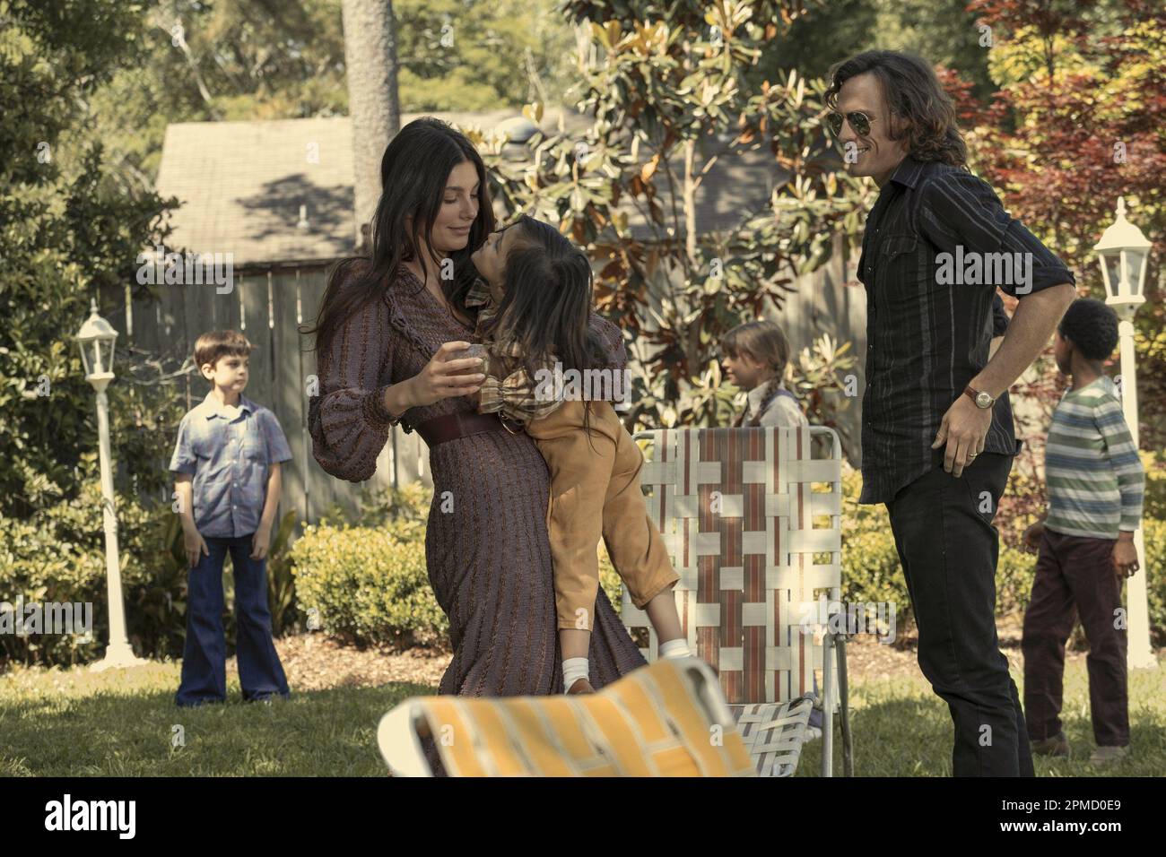 DAISY JONES & THE SIX, (aka DAISY JONES AND THE SIX), adults, front ...