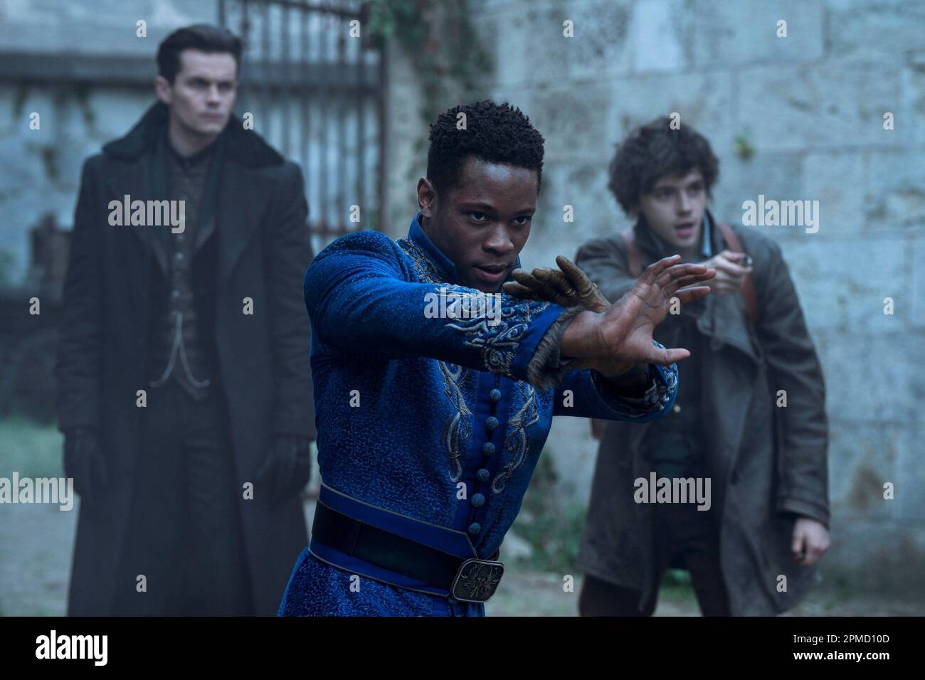 SHADOW AND BONE, from left: Freddy Carter, Alistair Nwachukwu, Jack ...