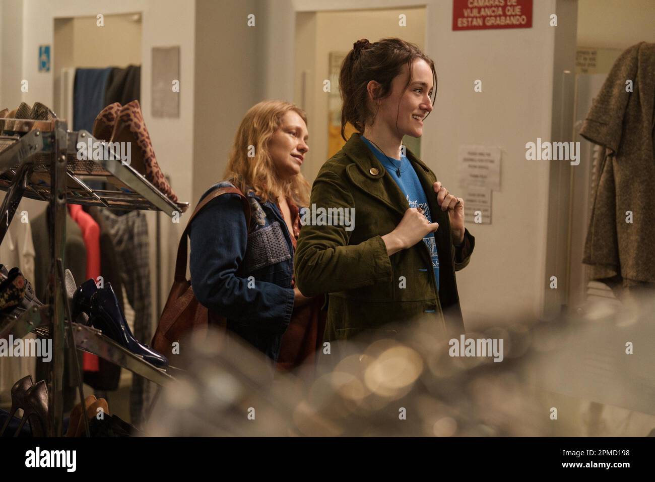 TINY BEAUTIFUL THINGS, from left: Merritt Wever, Sarah Pidgeon, 'Pilot ...
