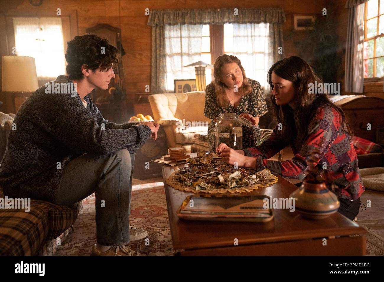 TINY BEAUTIFUL THINGS, from left: Owen Painter, Merritt Wever, Sarah ...