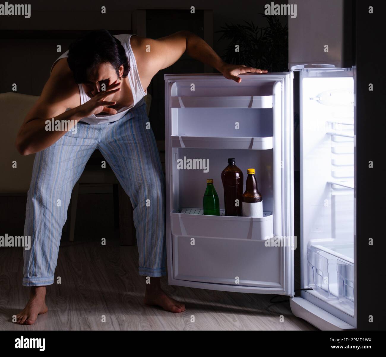 Empty refrigerator student hi-res stock photography and images - Alamy