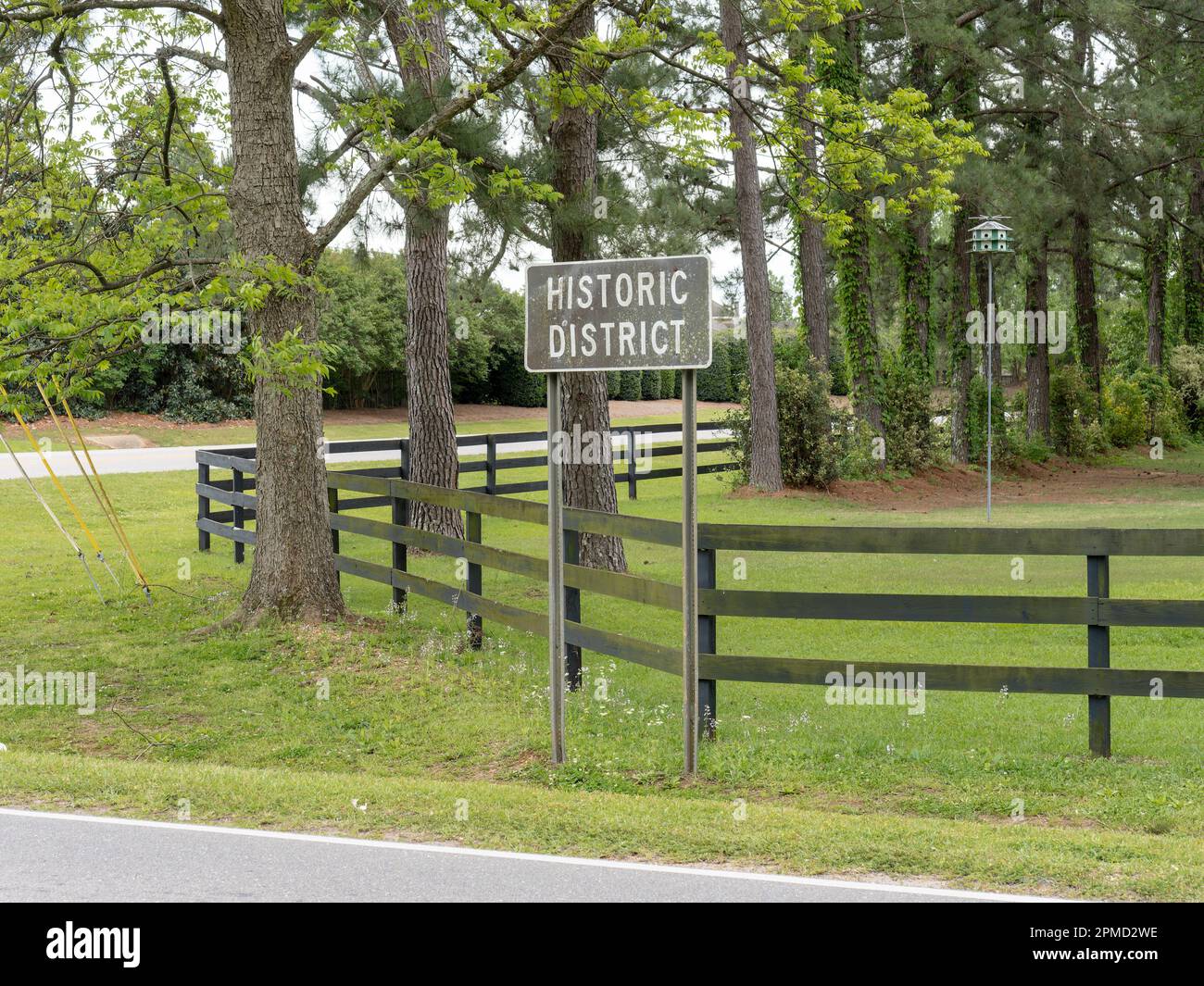 Historic district sign hi-res stock photography and images - Alamy