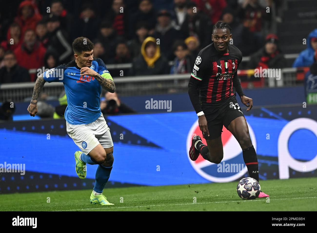Rafael Leao (Milan)Giovanni Di Lorenzo (Napoli) during the UEFA ...