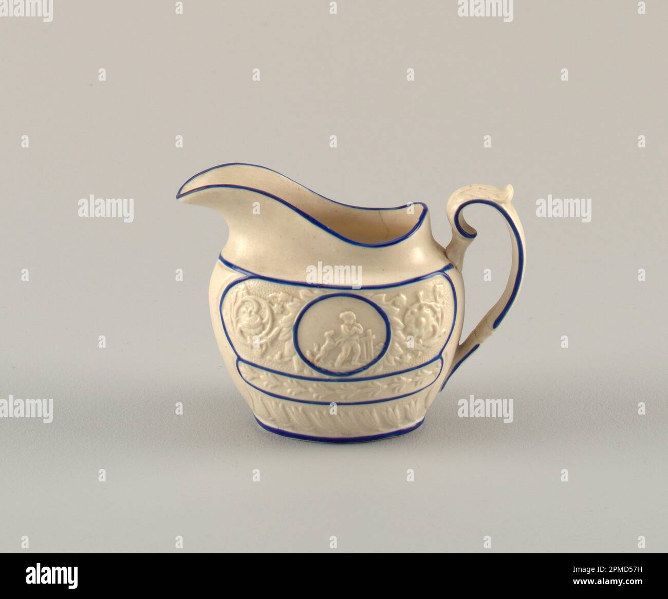 Molded stoneware hi-res stock photography and images - Alamy