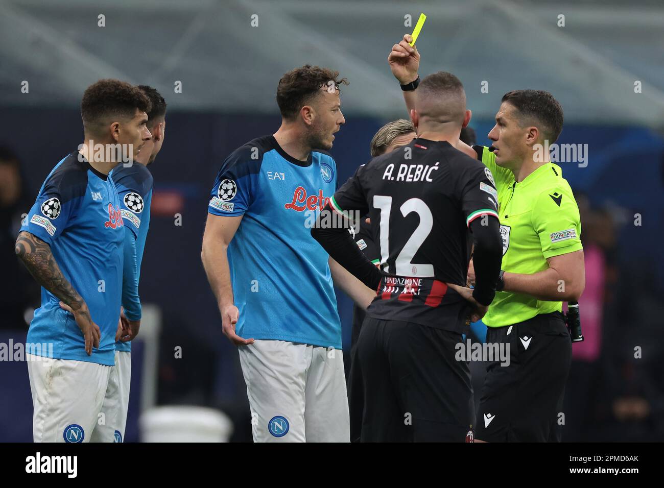 Soccer italy v romania hi-res stock photography and images - Alamy