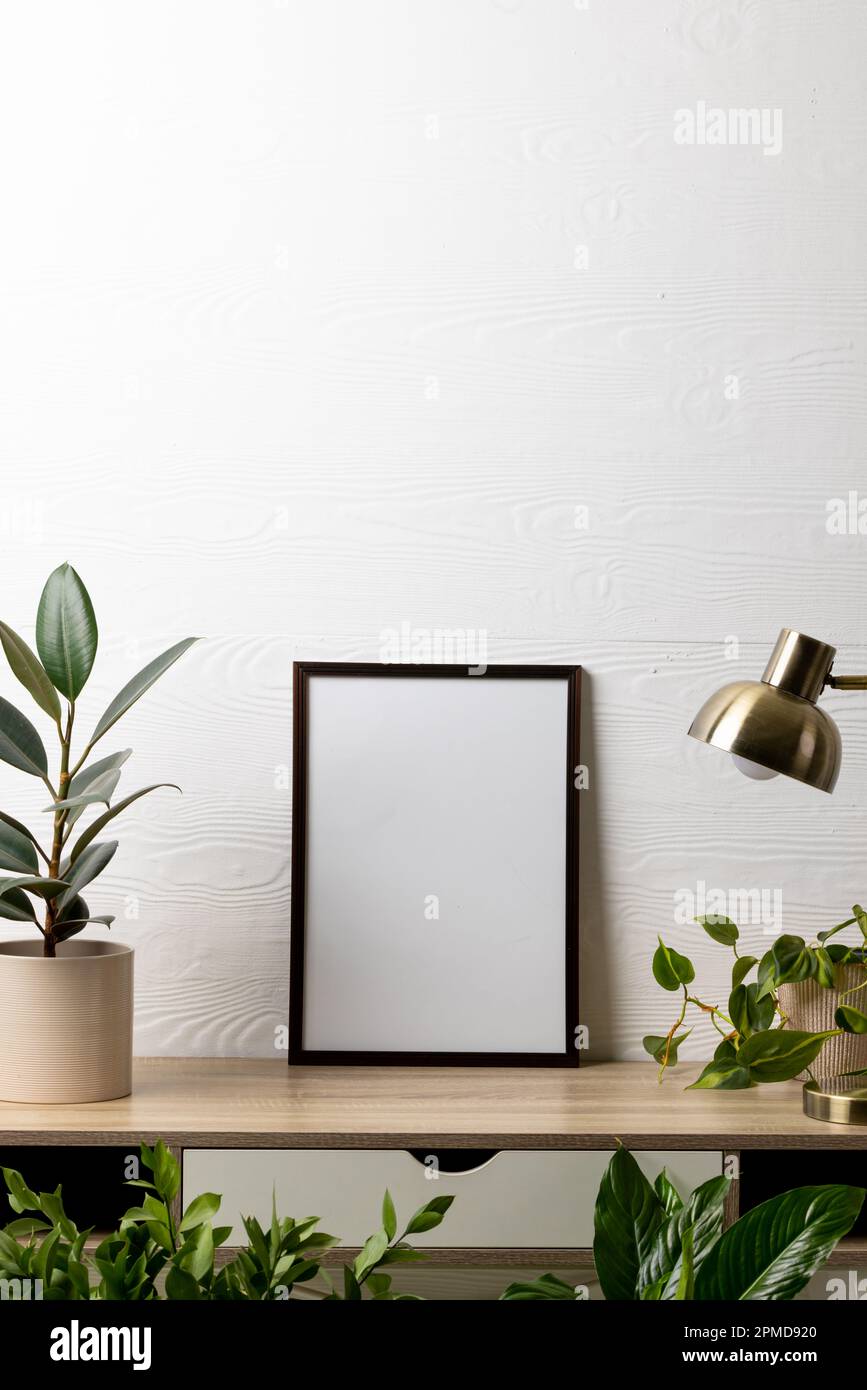 Vertical lamp hi-res stock photography and images - Alamy