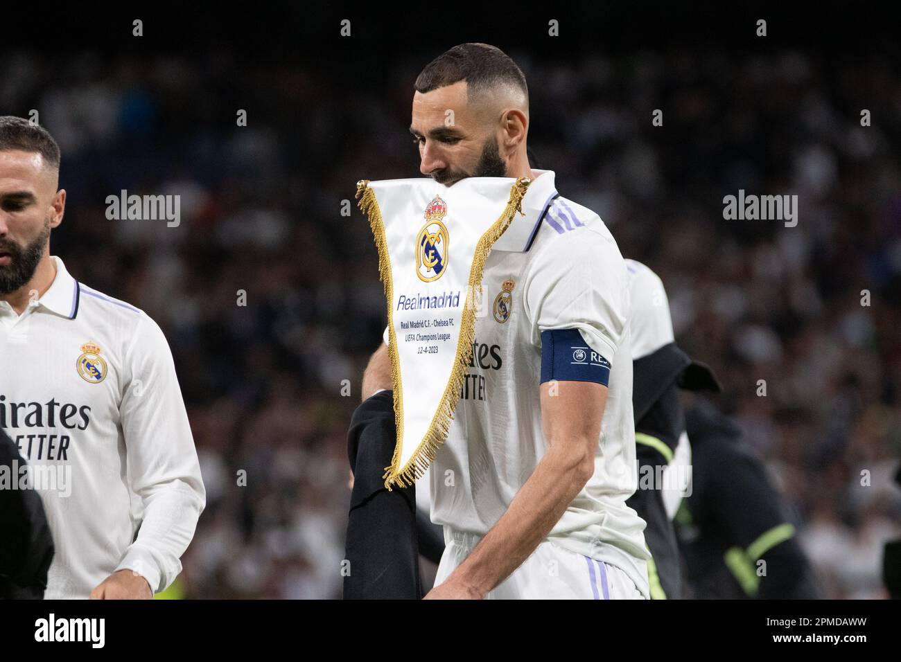 Mens teeth hi-res stock photography and images - Alamy