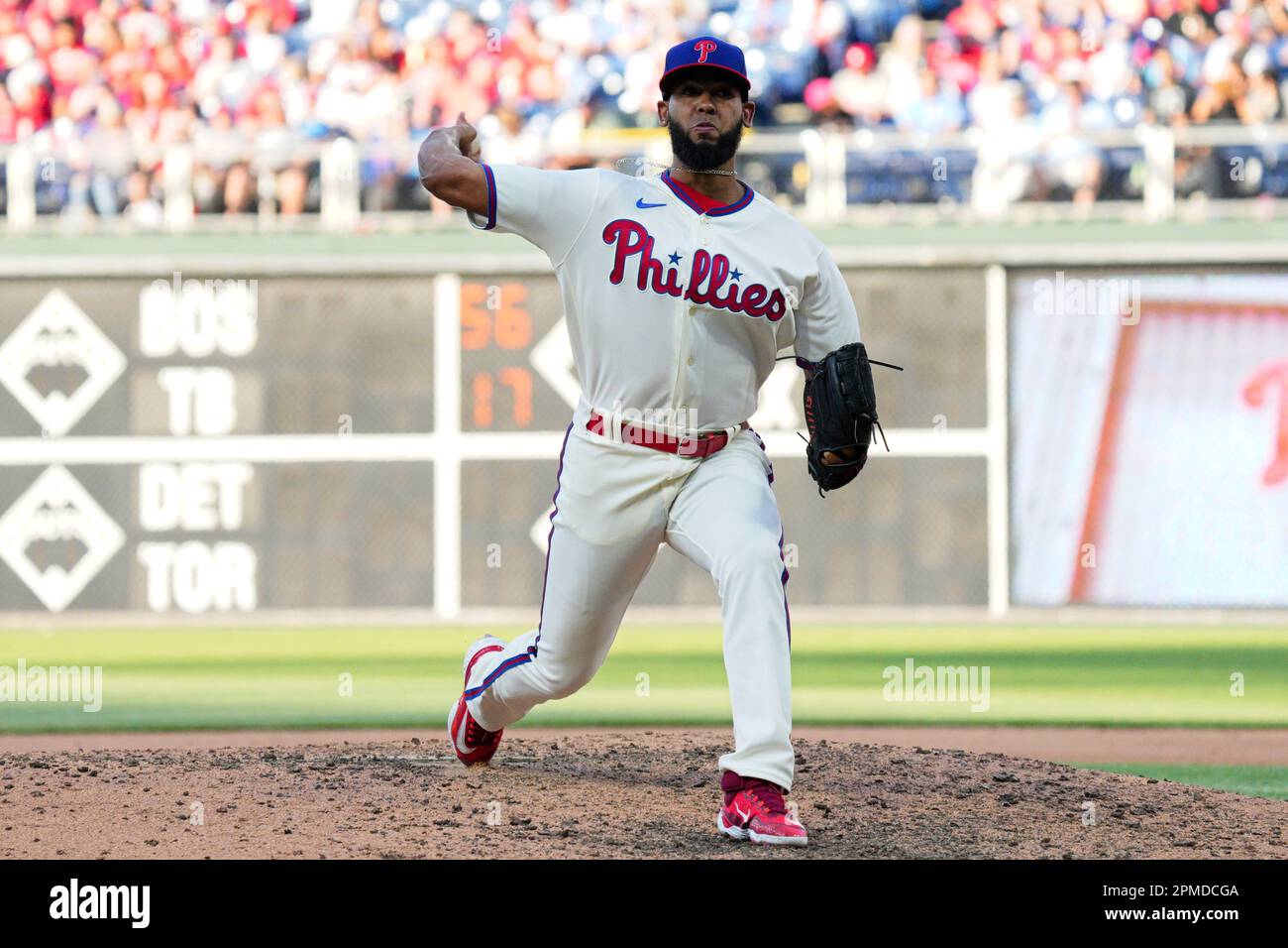 PHILADELPHIA, PA - APRIL 12: Philadelphia Phillies relief pitcher ...