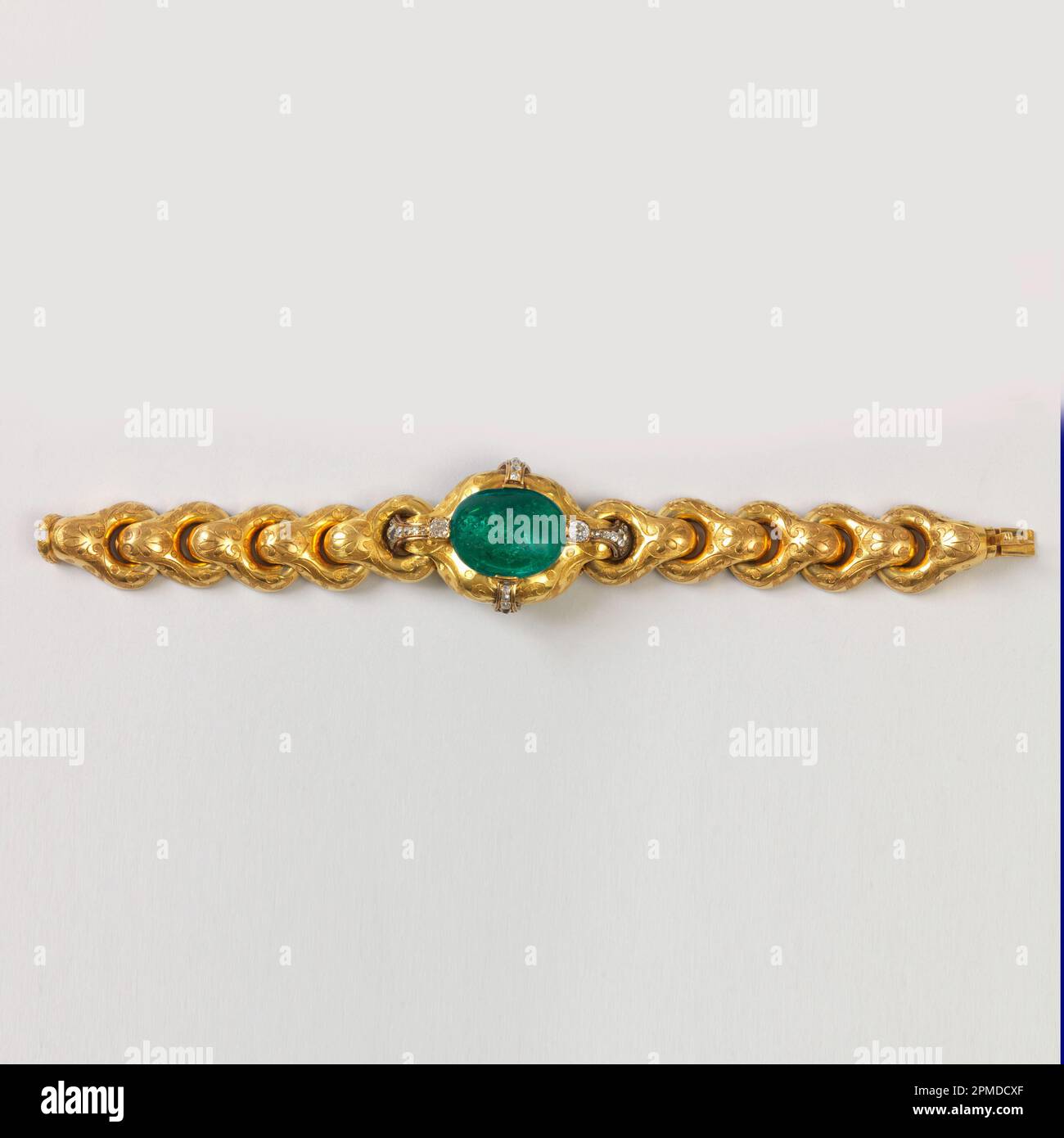 Engraved raised sheet gold hi-res stock photography and images - Alamy