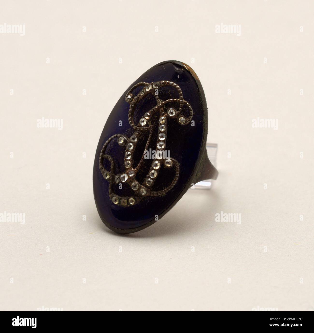 Ring (France); silver, paste, jewels.; b: 1.8 x 3.3 cm (11/16 x 1 5/16 ...