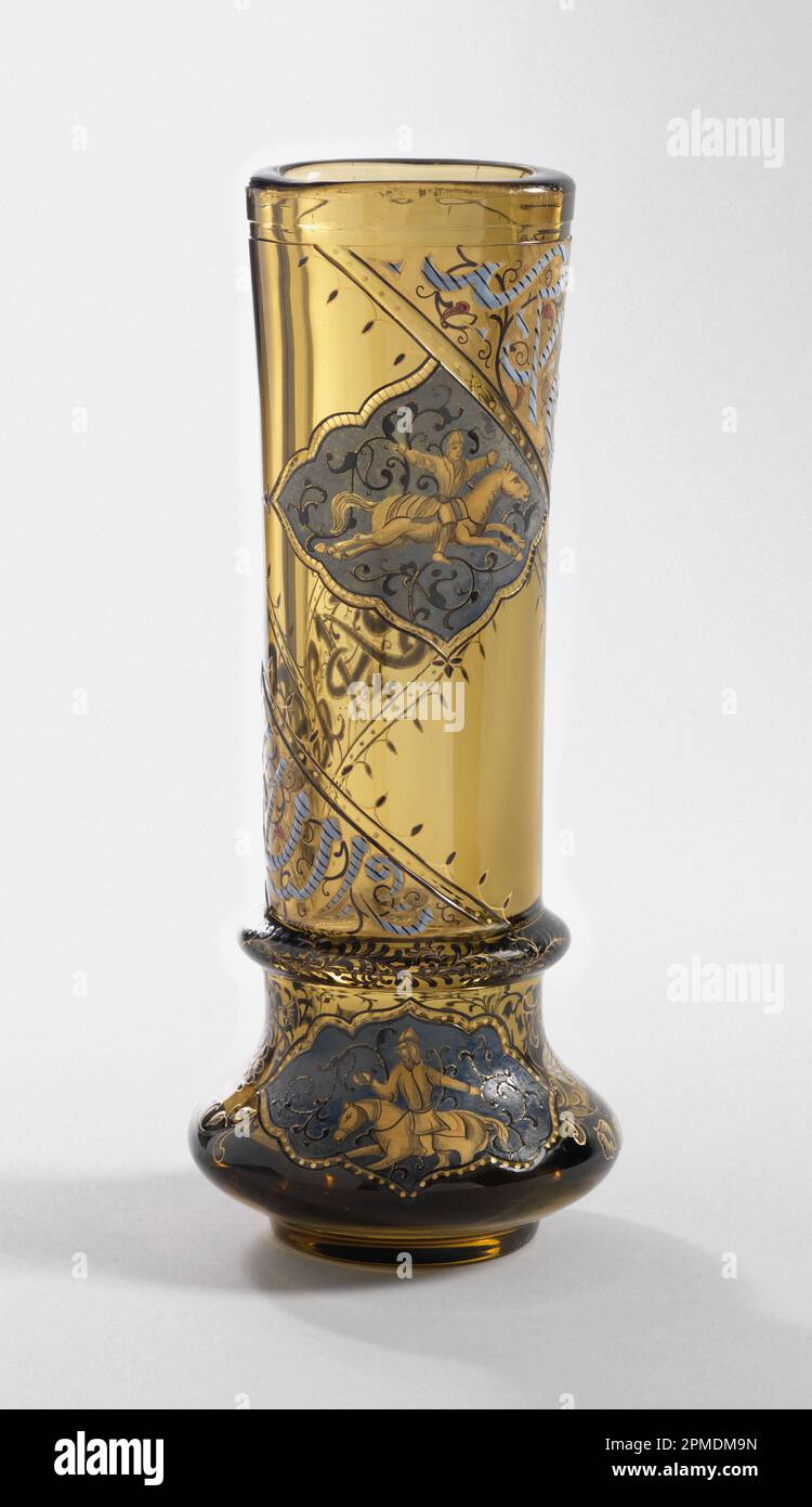 émile gallé glass vase hi-res stock photography and images - Alamy